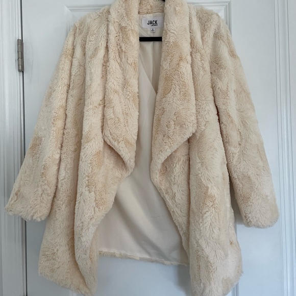 BB Dakota by Steve Madden | Jackets & Coats | Bbdakota Faux Fur Coat ...